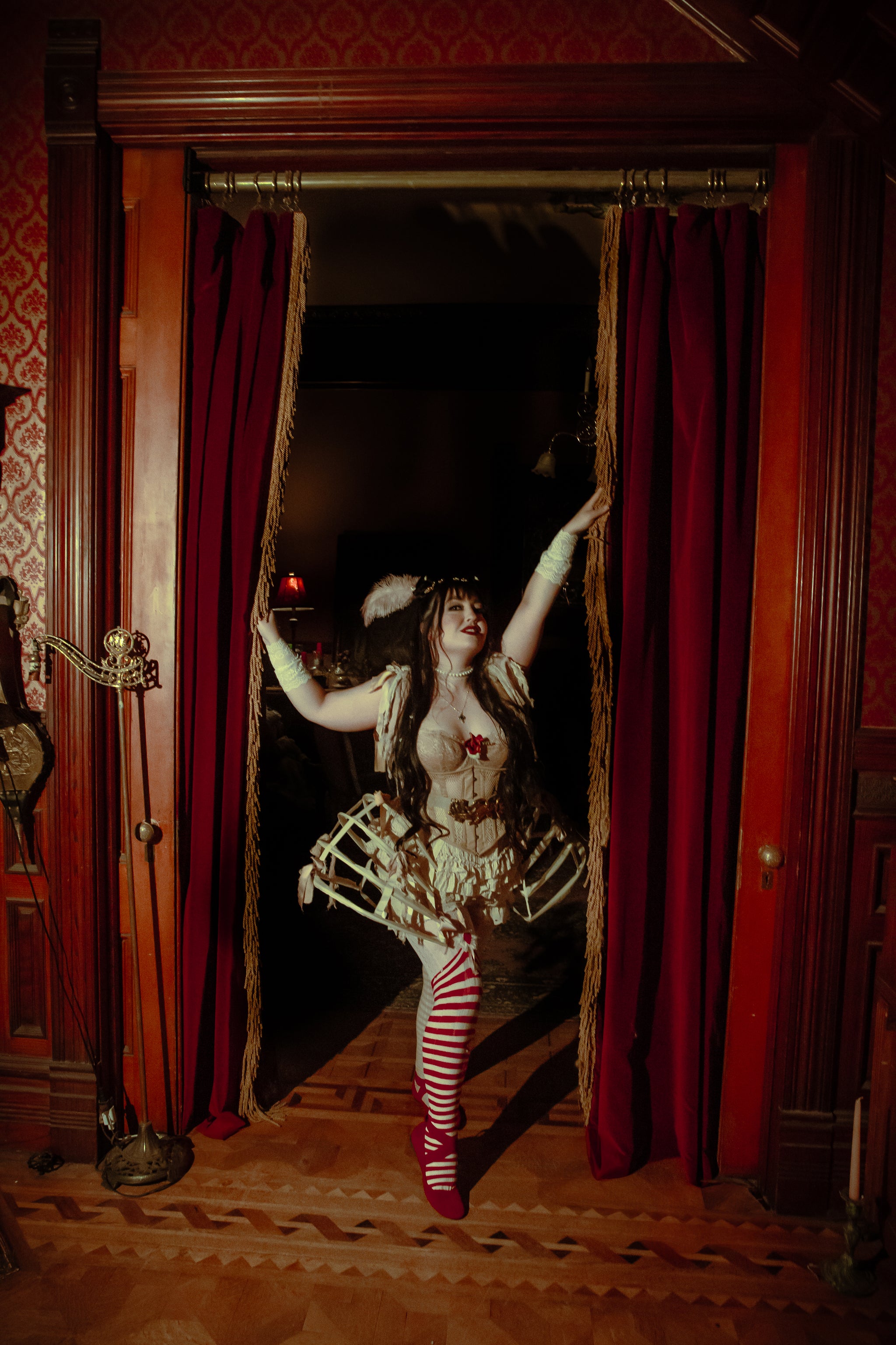 The "Lucerna: Mourning Hand” Belt Buckle – petalsandpoison