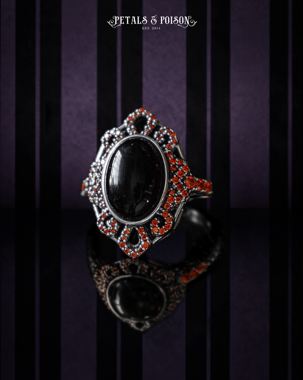 ARCHIVE: The "Hallow's Eve" Heirloom Ring – petalsandpoison