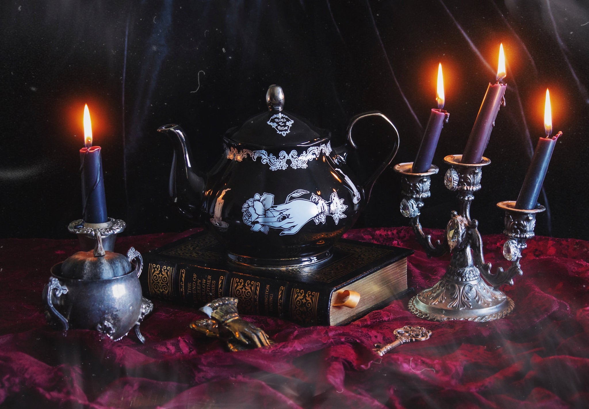 The Lucerna Teapot – petalsandpoison