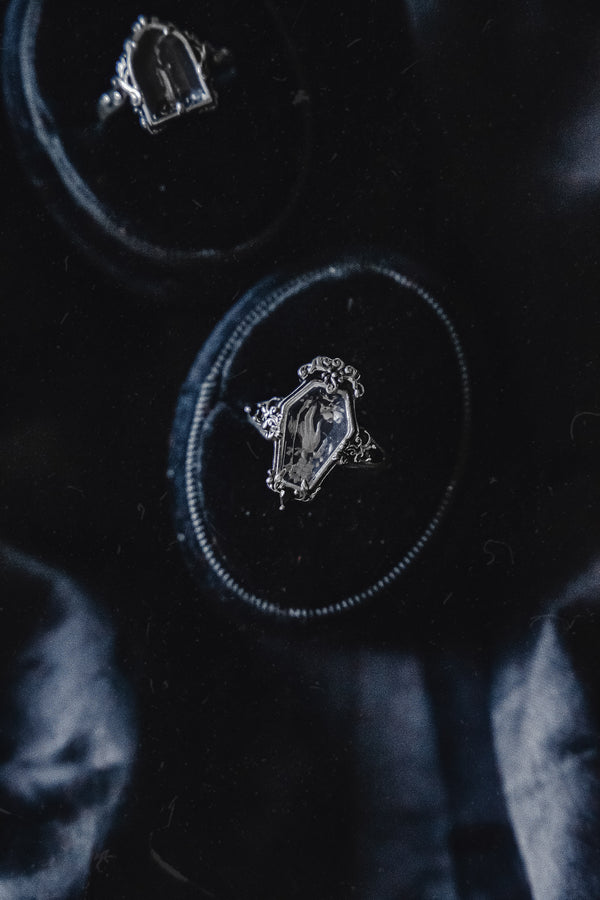 The "Mourning Hand" Glass Casket Ring – petalsandpoison